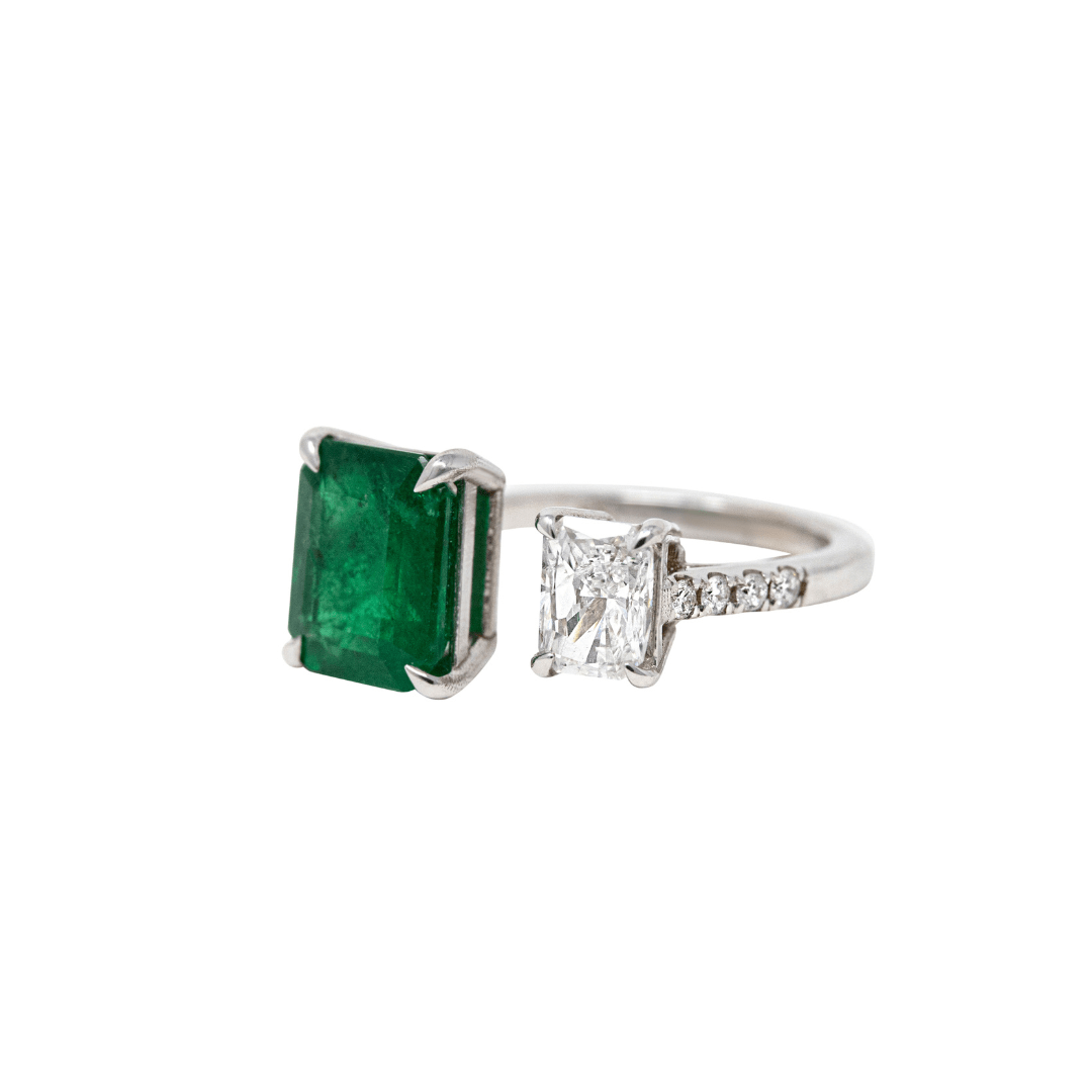 Diamond & Emerald Euphoric Ring – AXEL'S