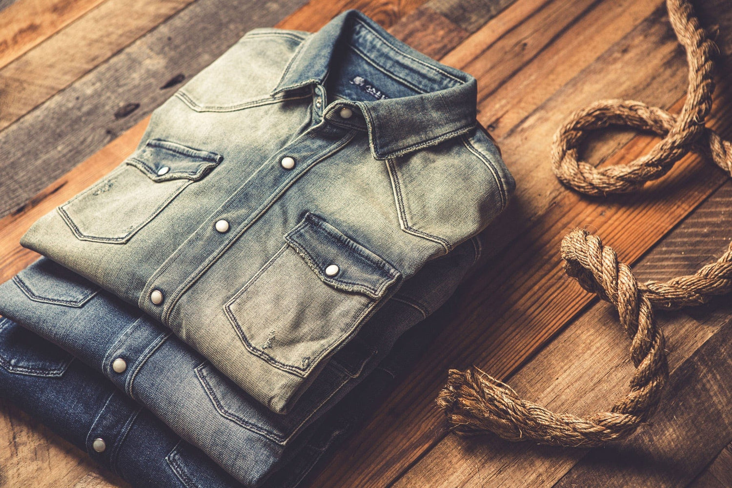 Axel's of Vail | Luxury Clothing For Men & Women – AXEL'S