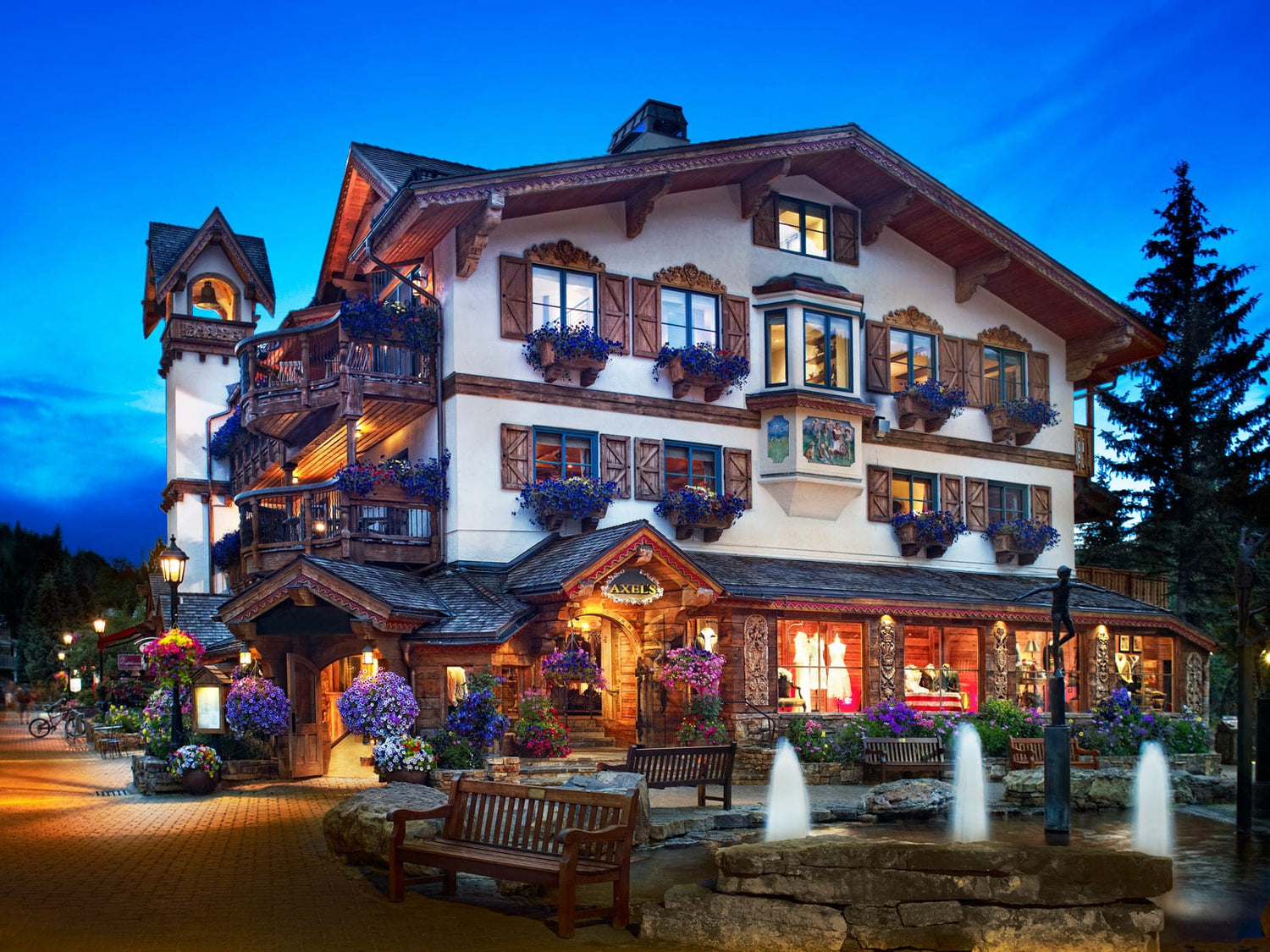 Axel's of Vail | Luxury Clothing For Men & Women – AXEL'S