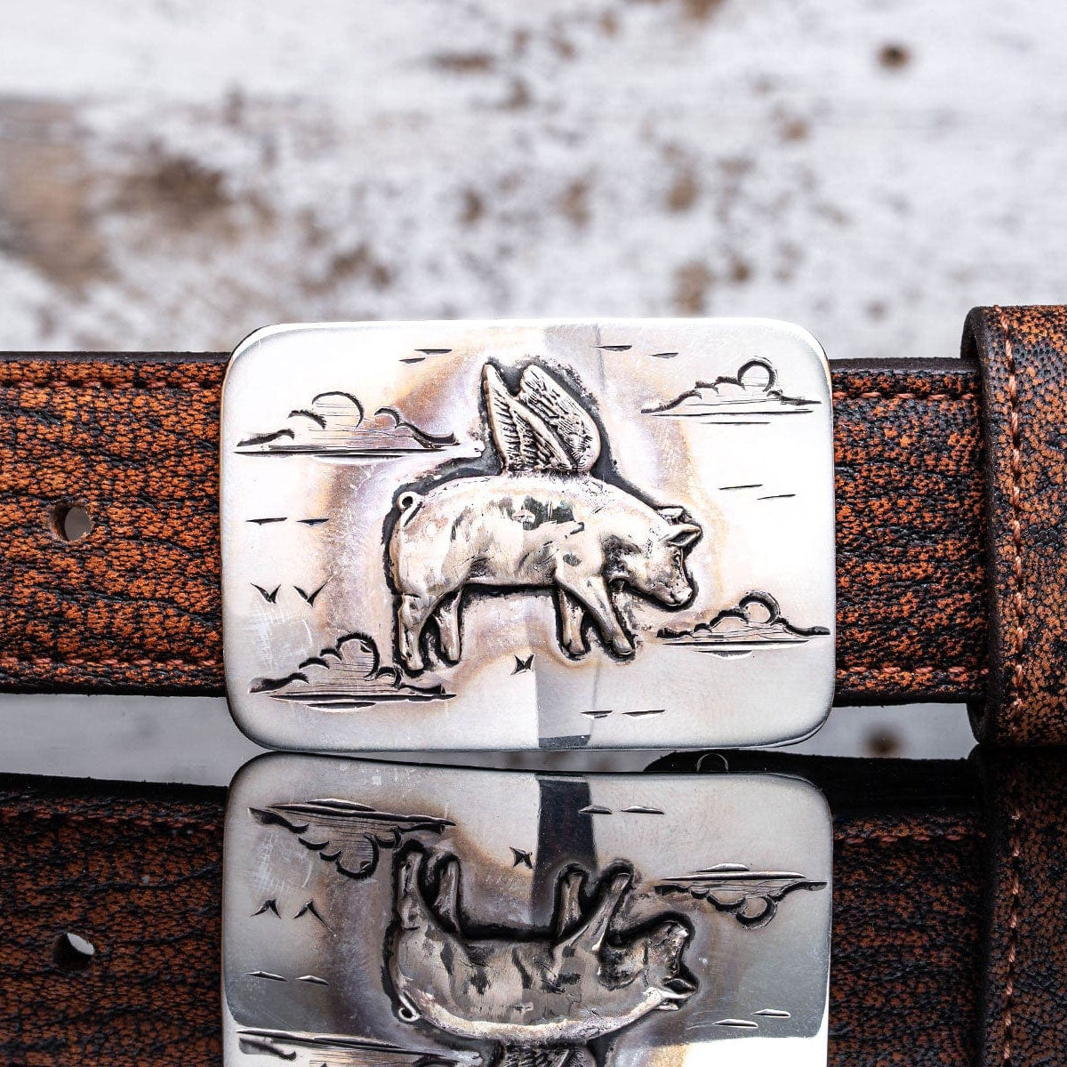 Flying Pig Trophy Buckle – AXEL'S