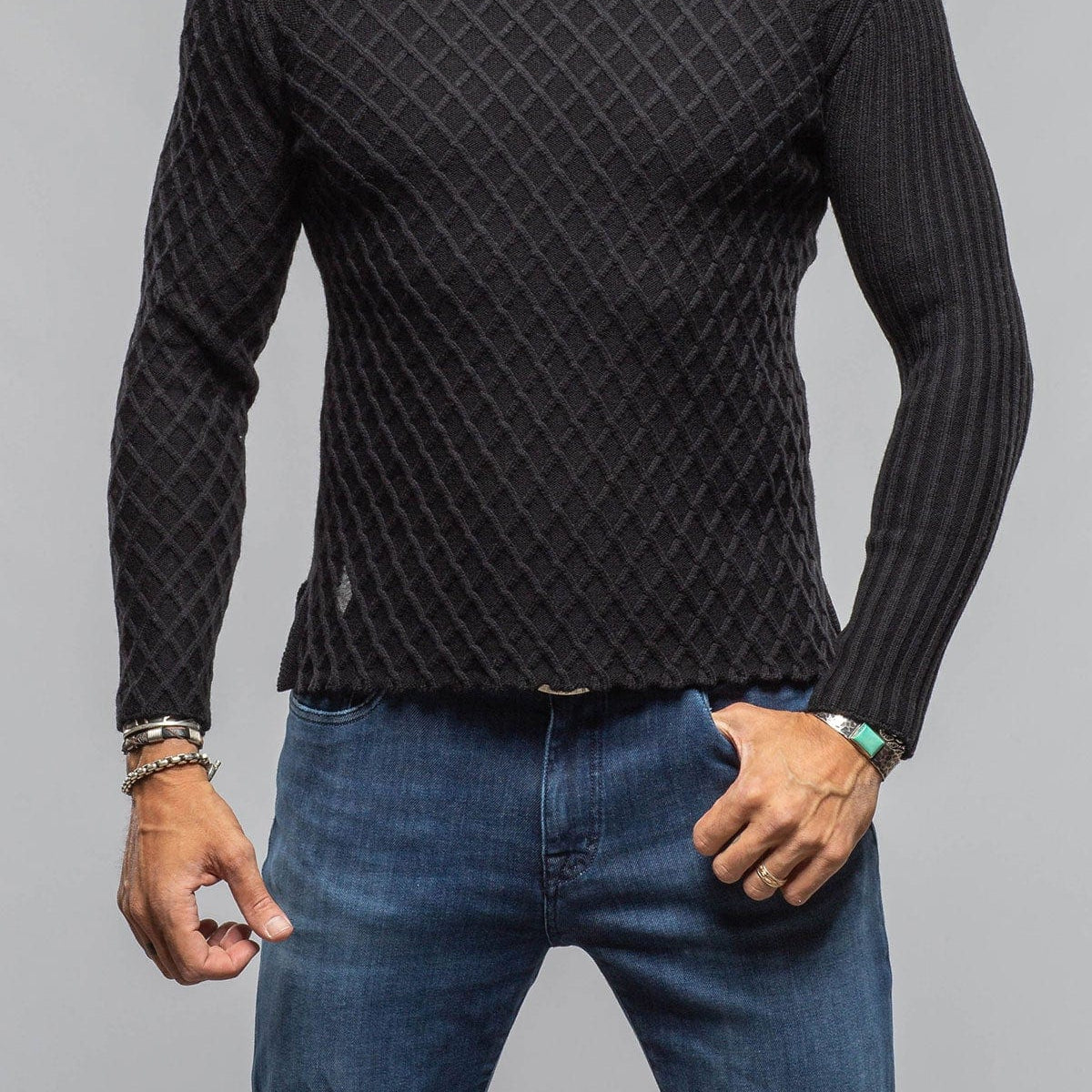Robert Comstock Sonora Stitch Cross Sweater In Black – AXEL'S
