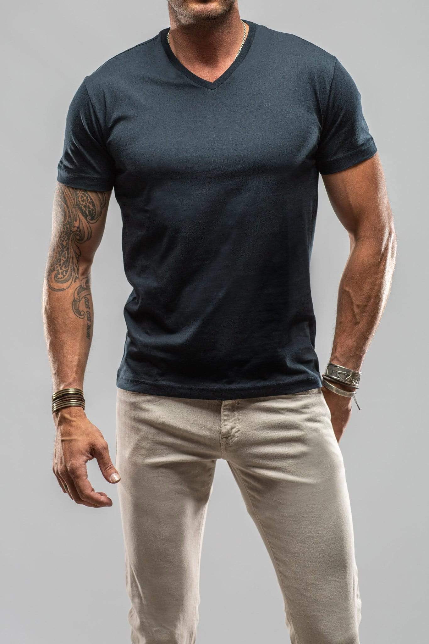 Georg Roth GR Cotton V Neck In Navy – AXEL'S